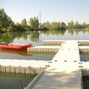 Des pontons flottants pour une nouvelle base nautique à Frouzins