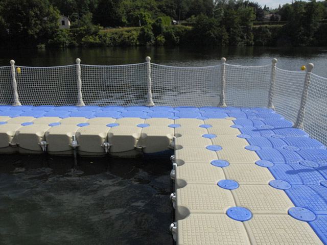 Floating pool | Photos - Dock Marine Europe